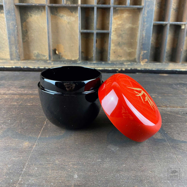 Lacquered Container with Lid and Golden Mt. Fuji - KoboSeattle